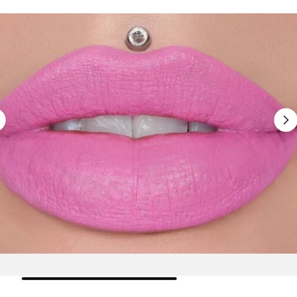 Jeffree Star | Makeup | Jeffree Star Velvet Trap In Laced Cake | Poshmark
